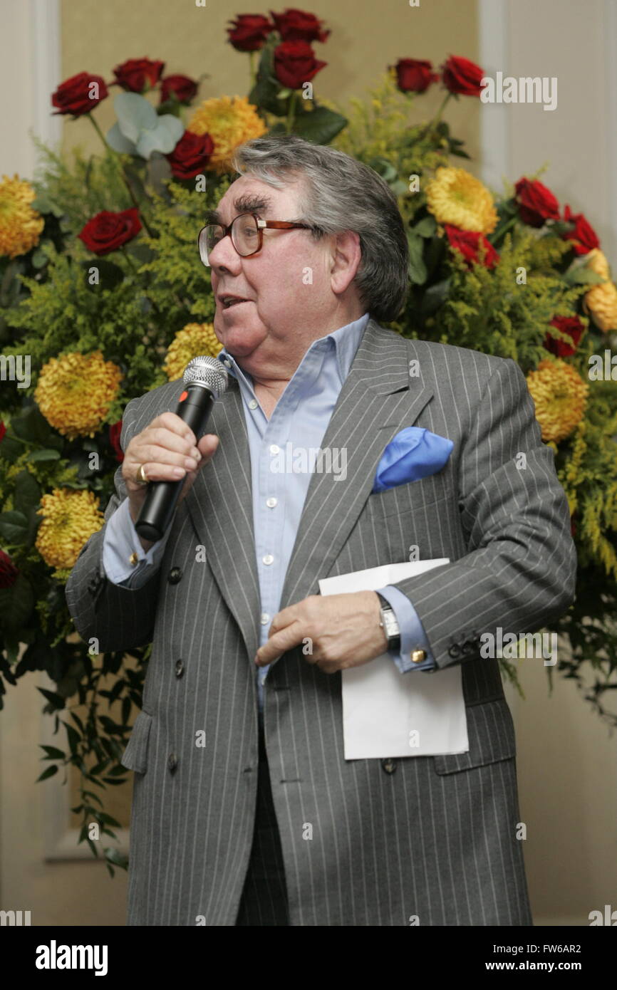 Ronnie Corbett, British comedian, entertaining an audience at an after ...