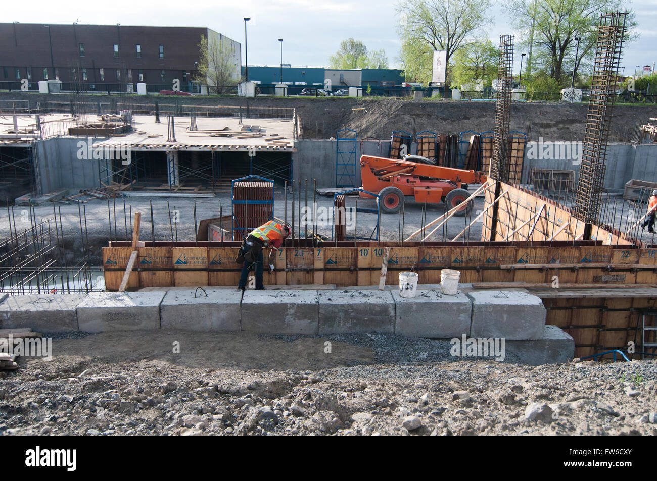 Concrete support blocks hi-res stock photography and images - Alamy