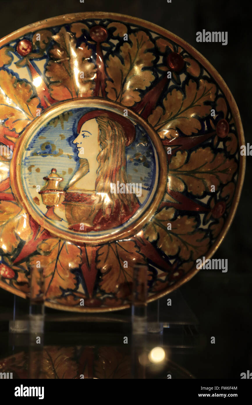 Lusterware hi-res stock photography and images - Alamy