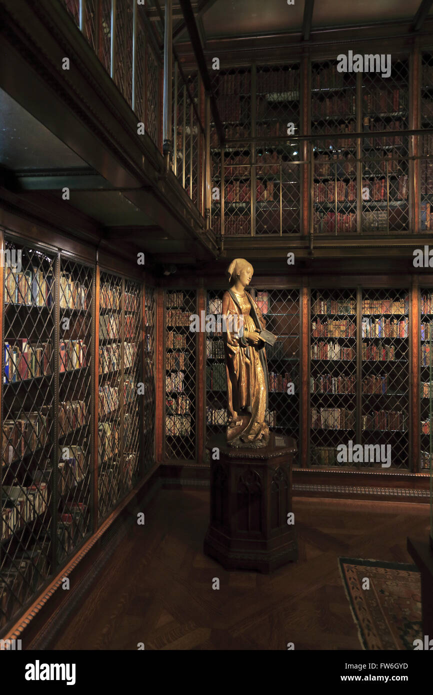 The historic Mr.Morgan's Library with St. Elizabeth's statue in the ...