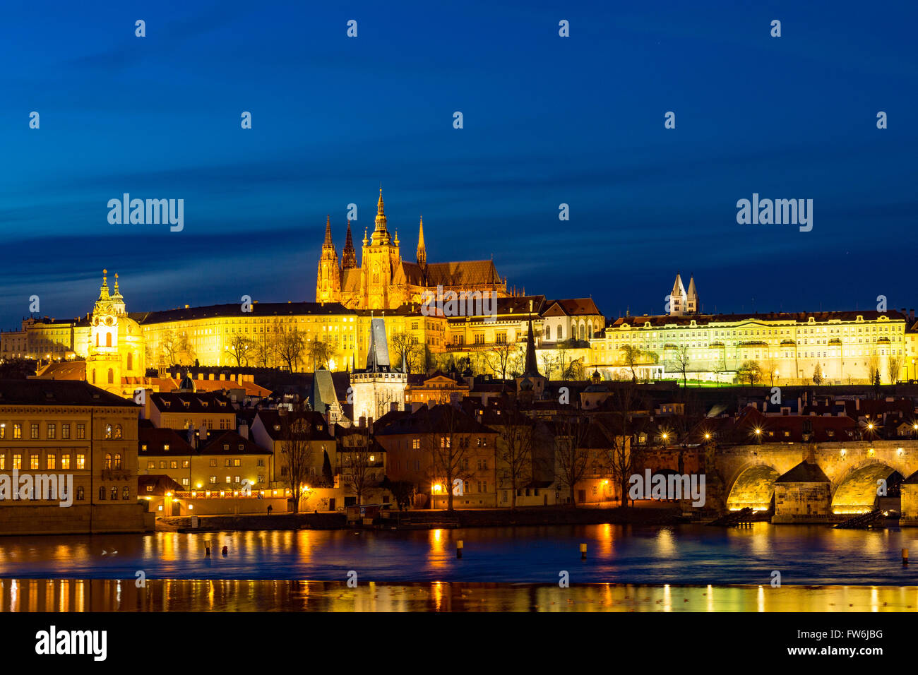 Panoramic view of Prague castle (Czech: Prazsky hrad) and Charles ...