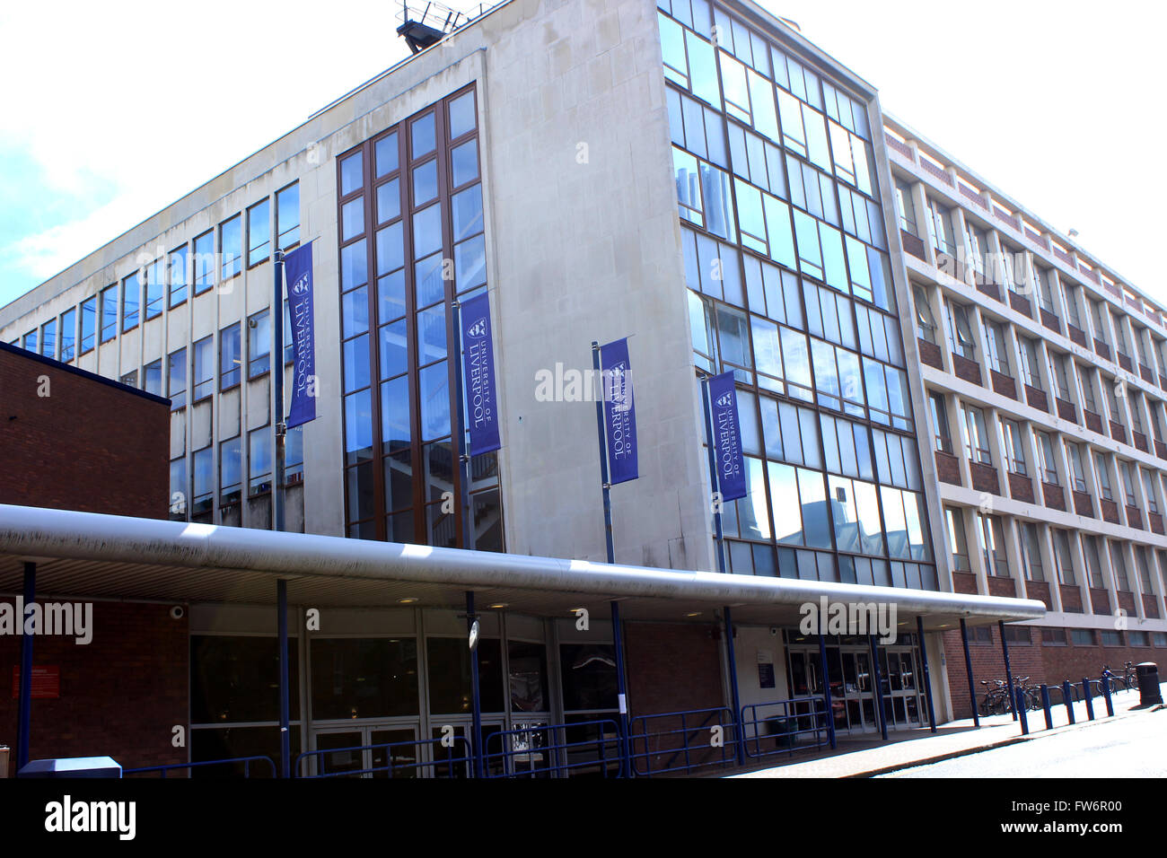 University Of Liverpool Stock Photos & University Of Liverpool Stock ...