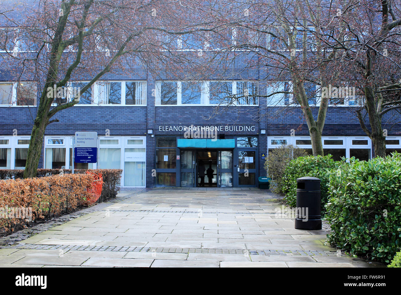 Liverpool university clock tower hi-res stock photography and images ...