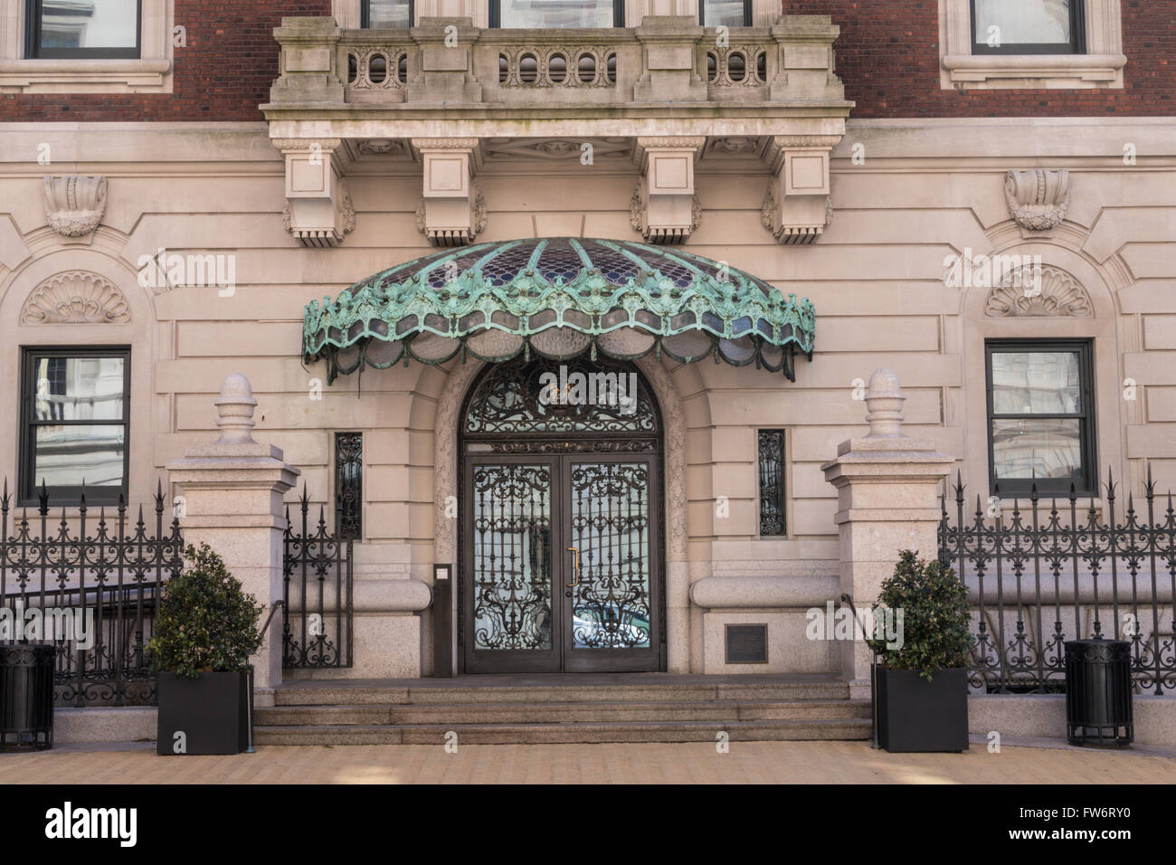 Cooper Hewitt Smithsonian Design Museum, New York City, USA Stock Photo ...
