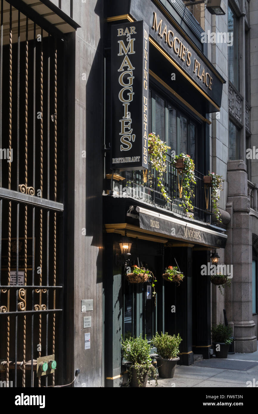 Irish signage hi-res stock photography and images - Alamy