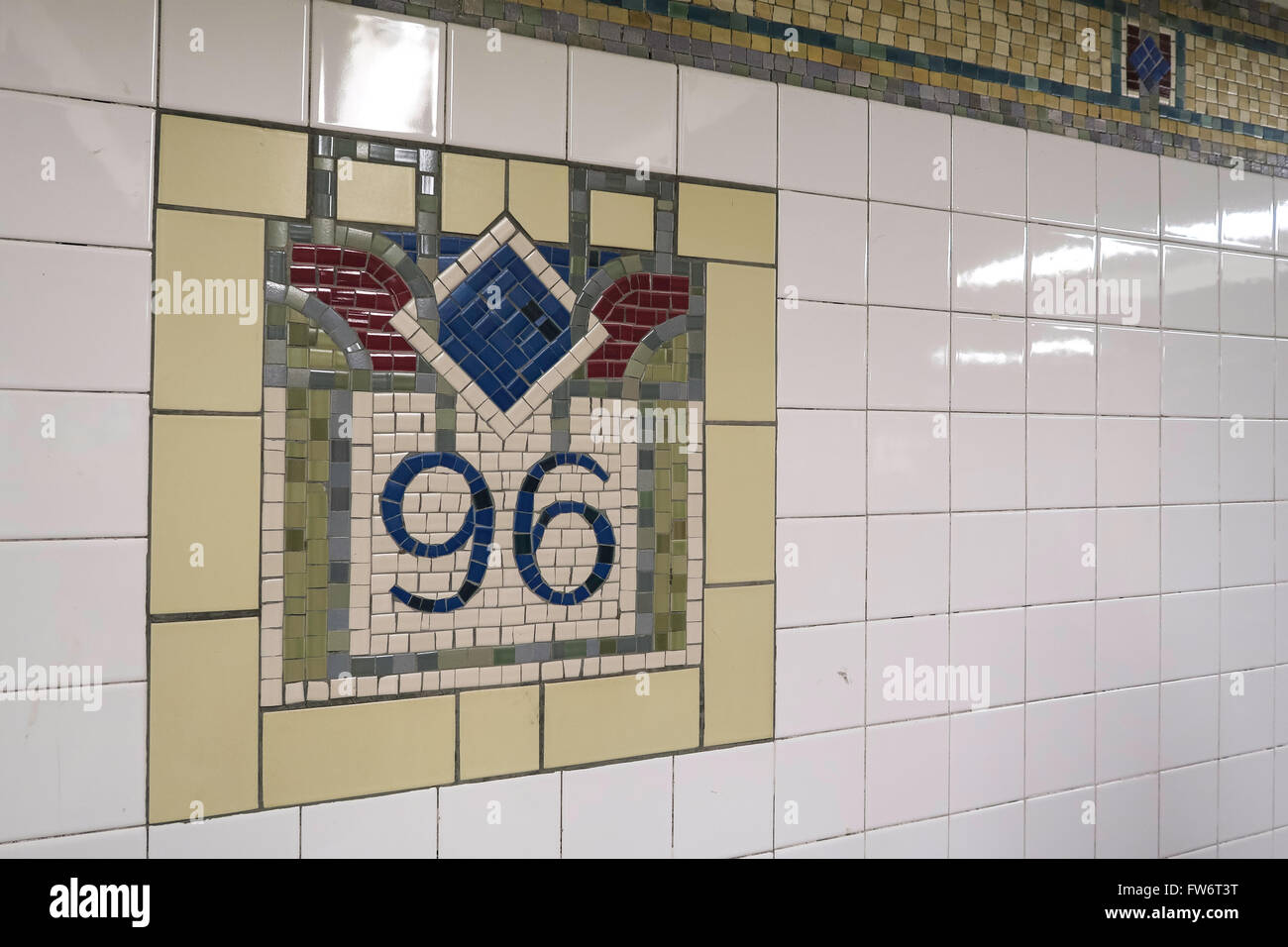 96th Street Subway Station Platform, NYC, USA Stock Photo - Alamy
