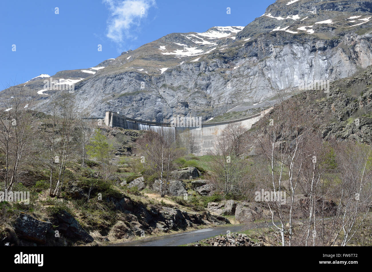 French dam construction hi-res stock photography and images - Alamy