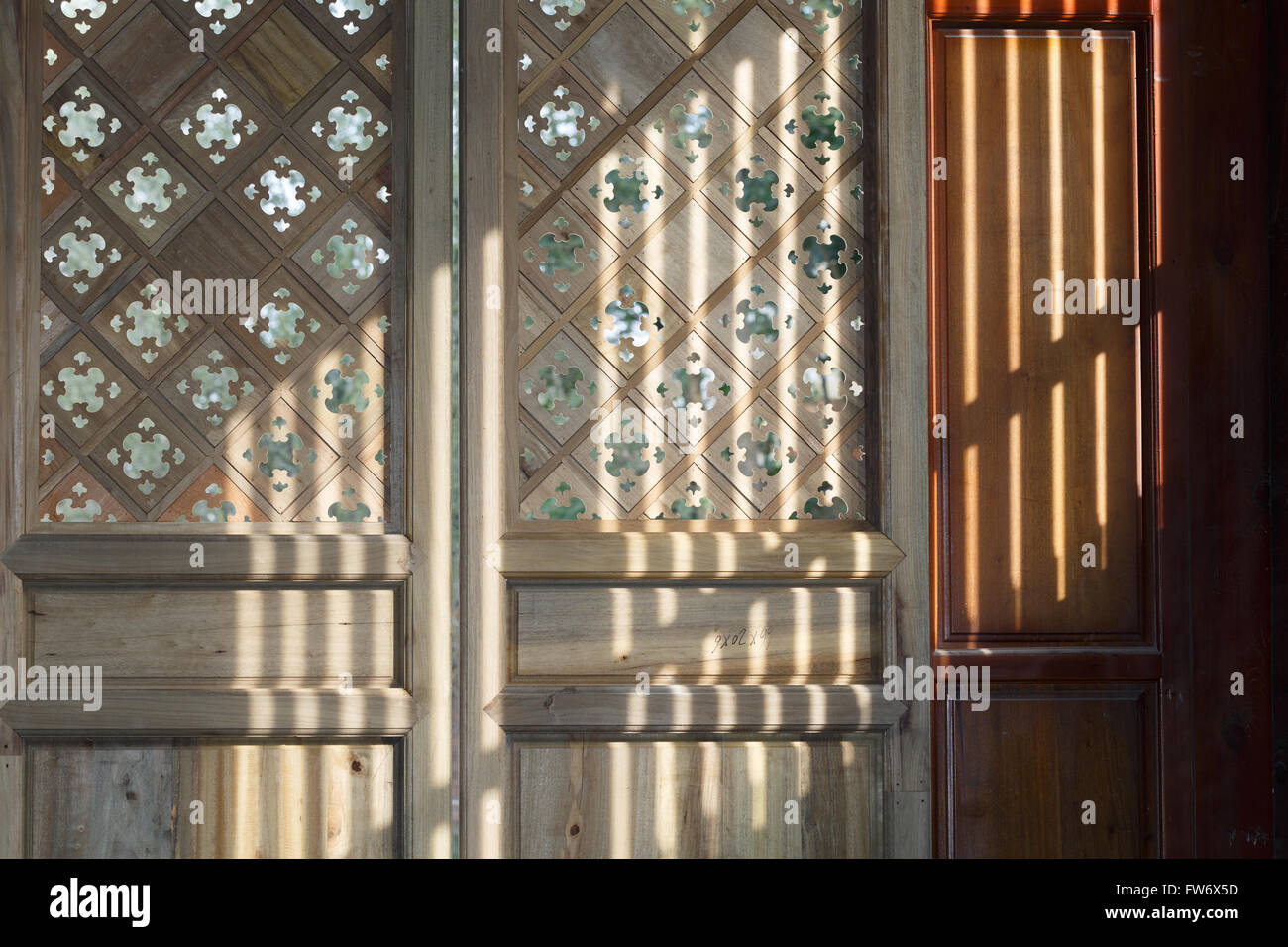 Chinese classical wooden building: art window texture Stock Photo - Alamy