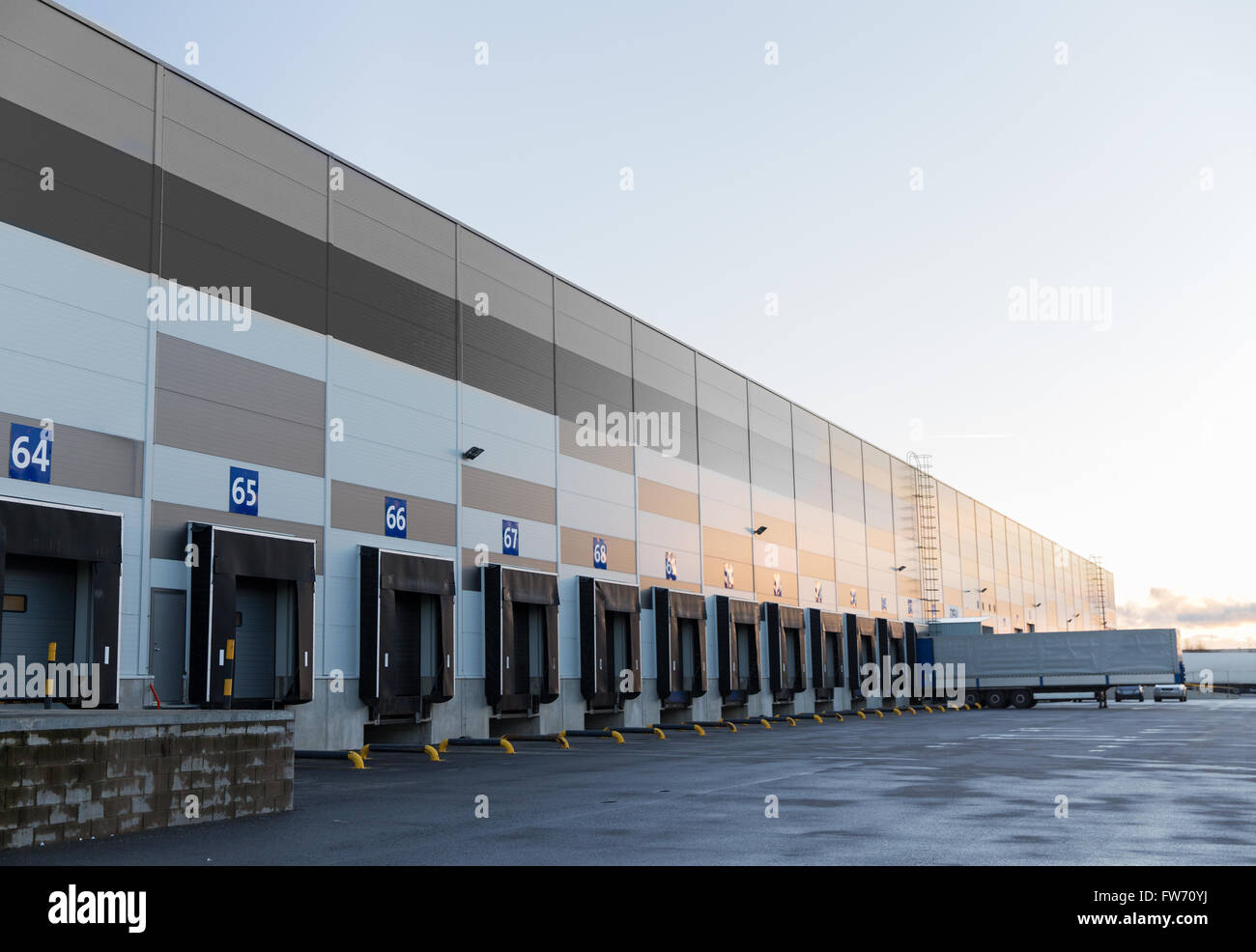 Warehouse door gate truck container hi-res stock photography and images ...