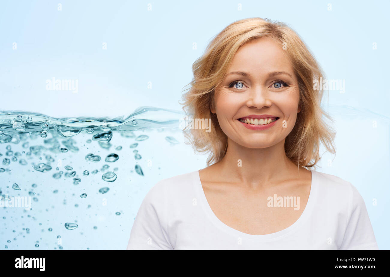 Smiling face t shirt hi-res stock photography and images - Alamy