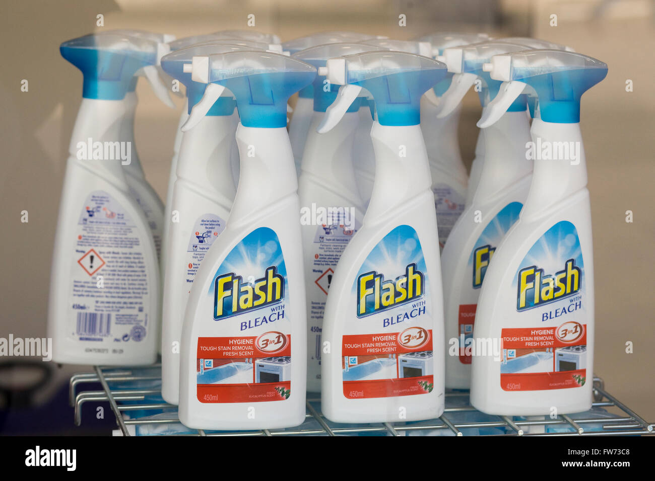 Bottles of Flash bleach Stock Photo - Alamy