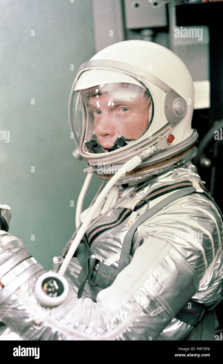 Nasa Astronaut John Glenn Dons His Silver Mercury Pressure Suit In