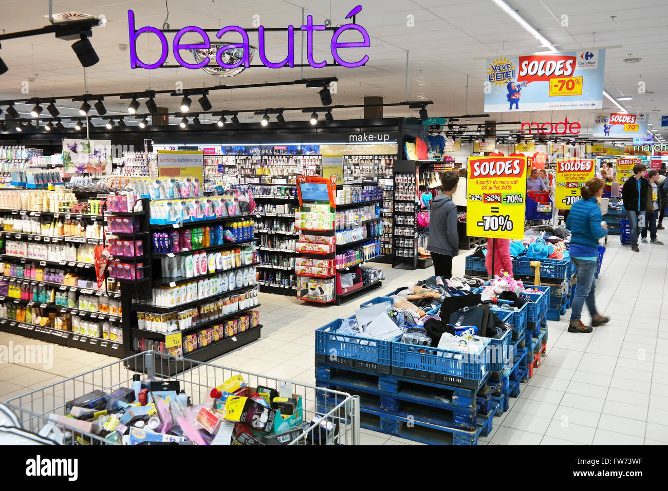 Non food department hi-res stock photography and images - Alamy