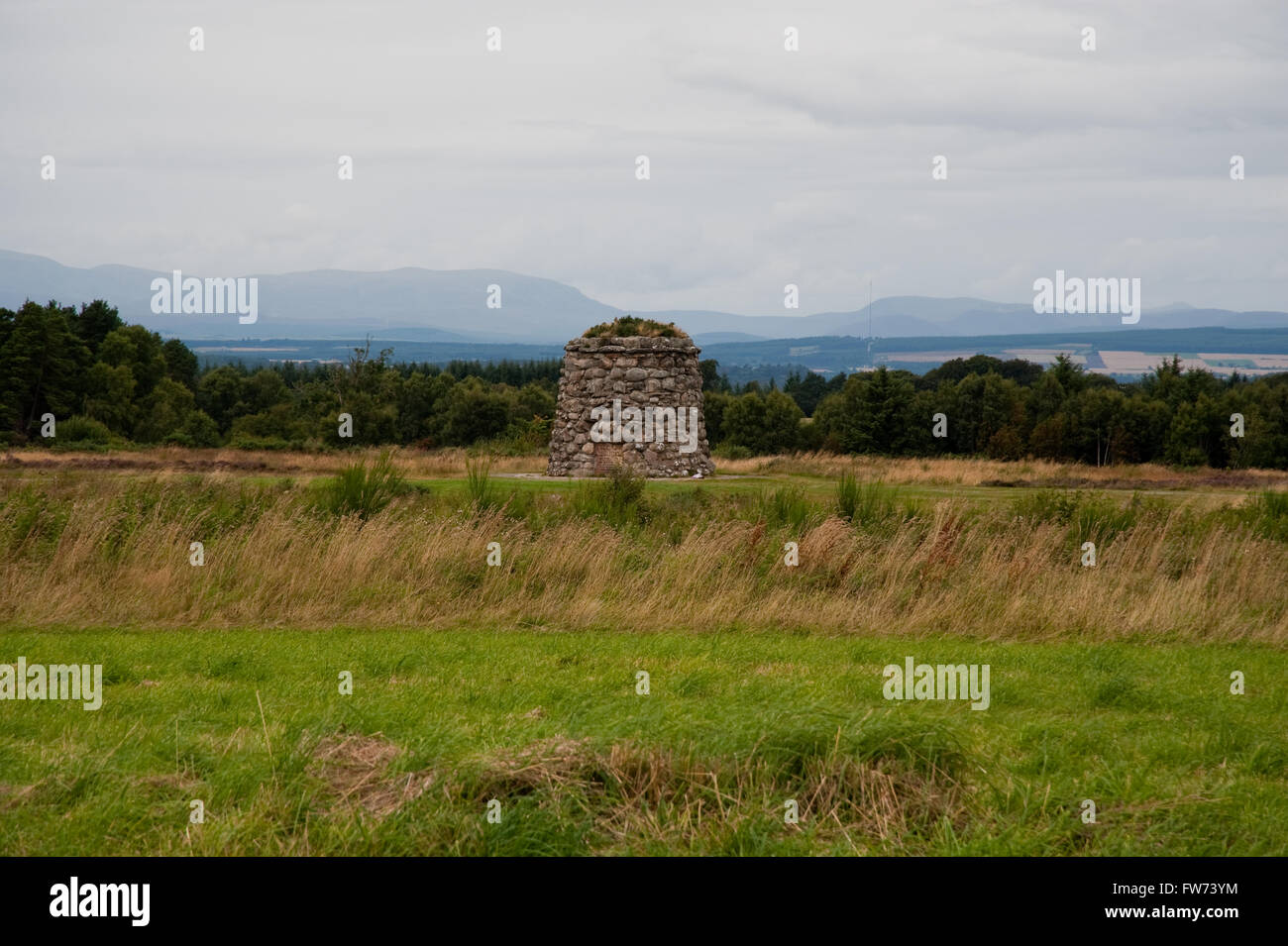 Battlefield of Culloden memorial cairn Stock Photo - Alamy