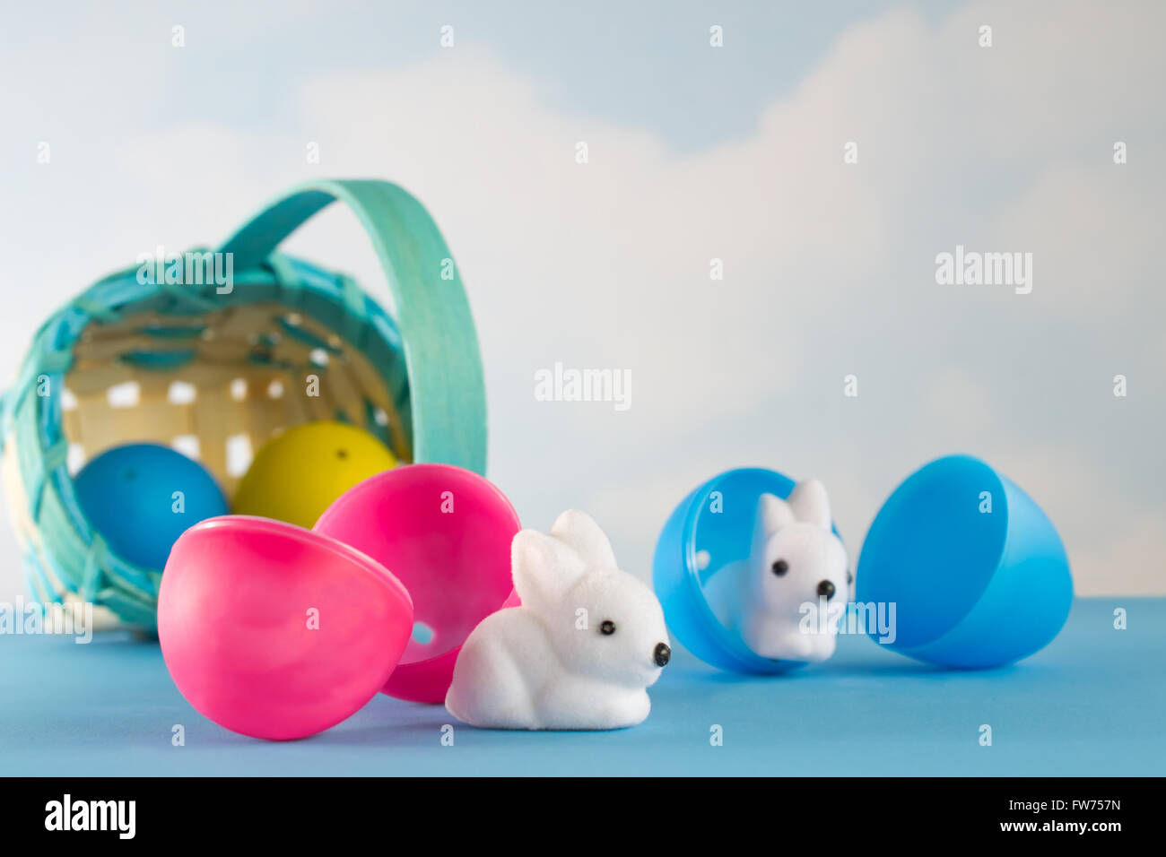 White bunnies hi-res stock photography and images - Alamy