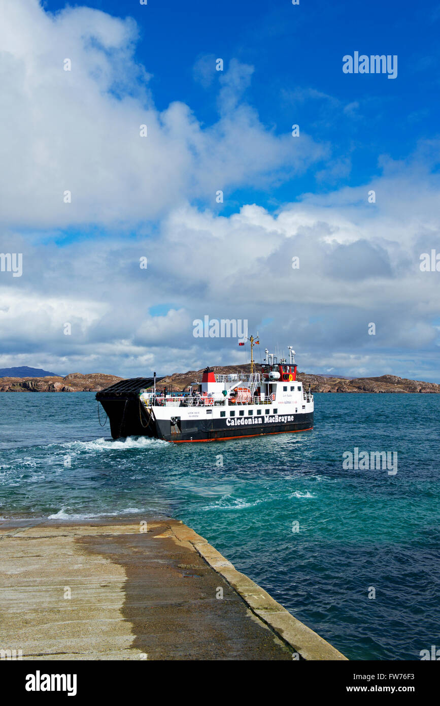 CalMac ferry leaving the Isle of Iona, heading for Mull, Inner Hebrides ...