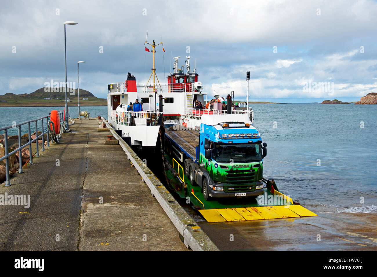 Lorry driving off CalMac ferry at Fionphort, Isle of Mull (Iona in ...