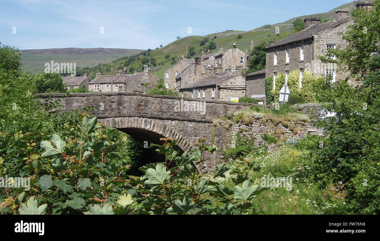 Muker bridge hi-res stock photography and images - Alamy