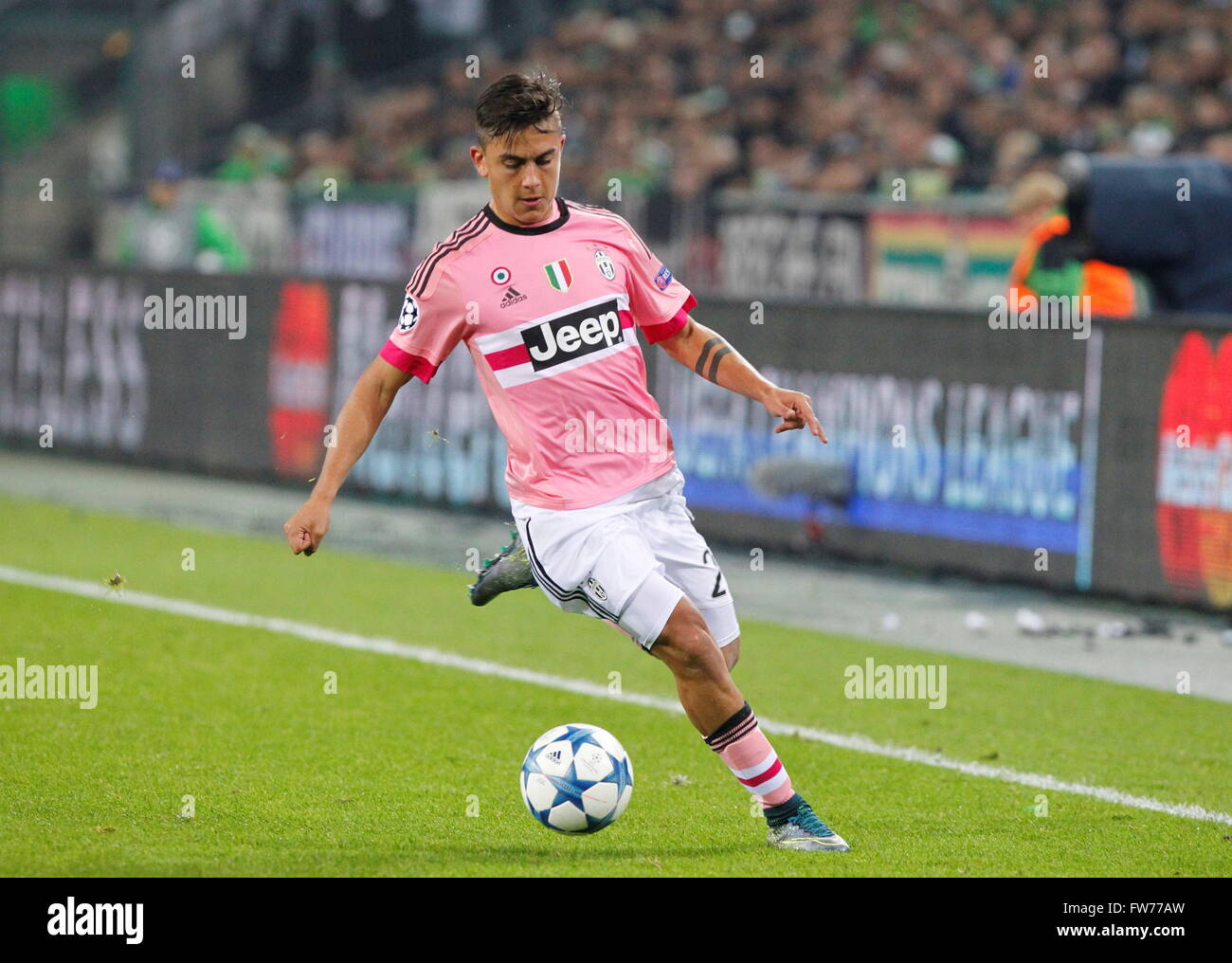 Paulo Dybala in action during the champion league match Monchengladbach ...