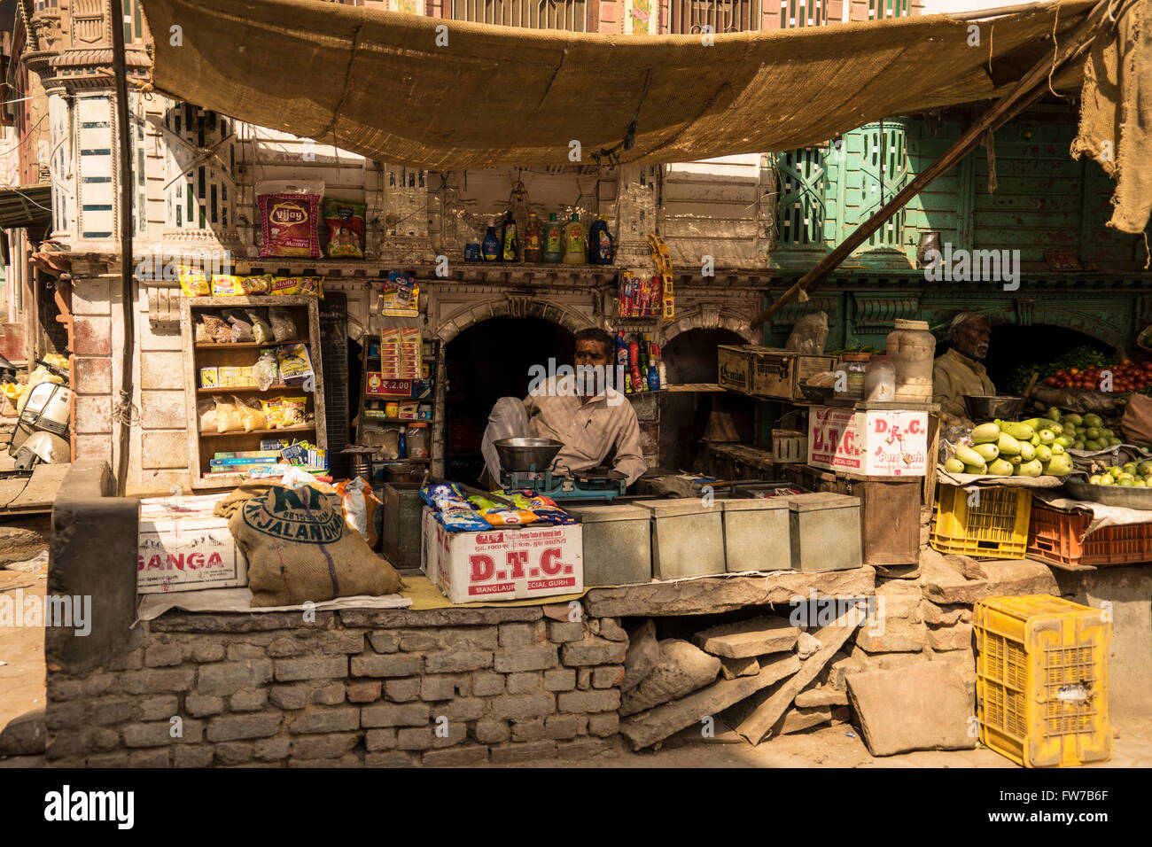 Rustic street rustic town hi-res stock photography and images - Alamy