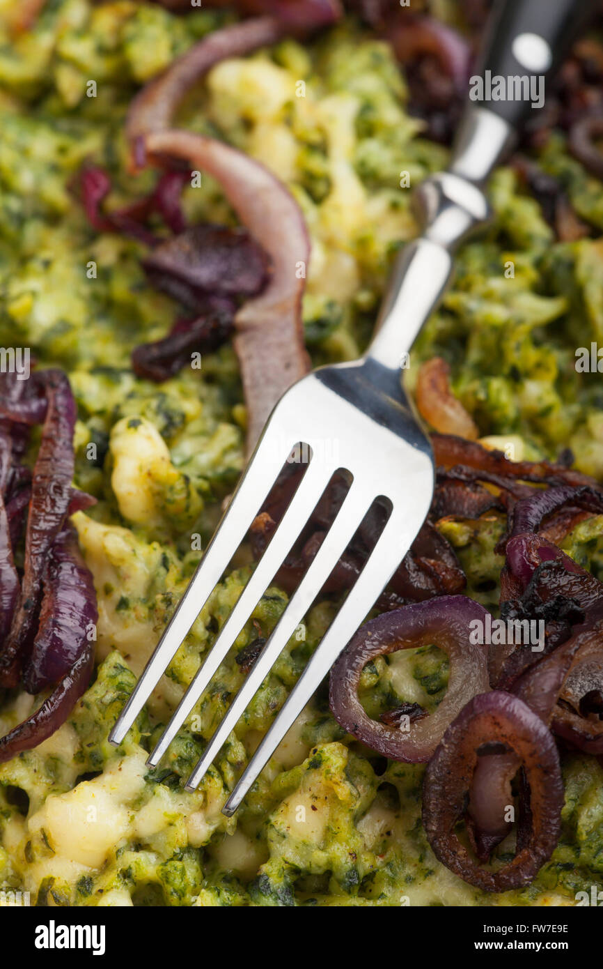 bavarian spinach spaetzle pasta dish Stock Photo - Alamy