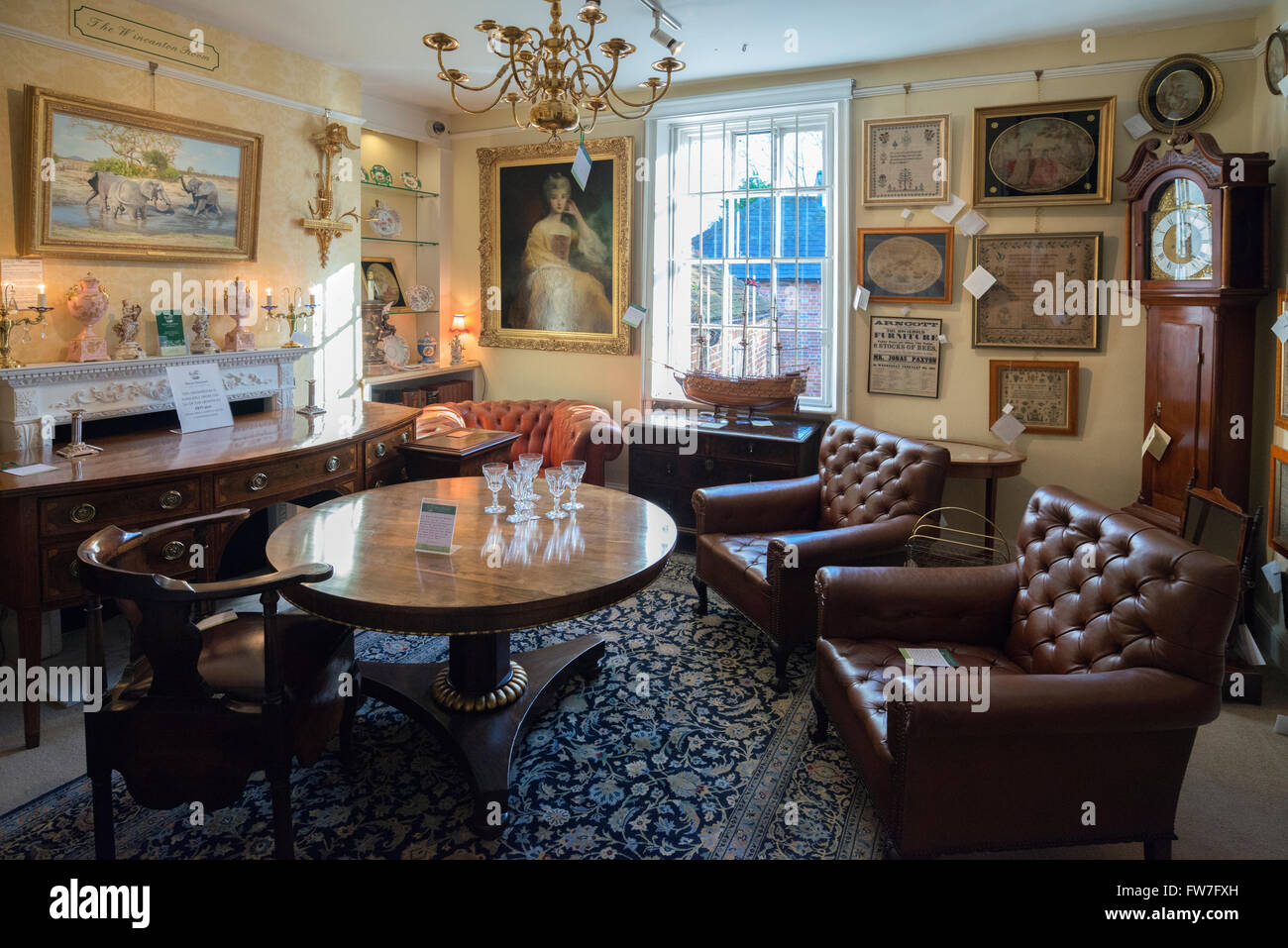 Great Grooms Antiques Shop - Interior. Hungerford, England Stock Photo ...