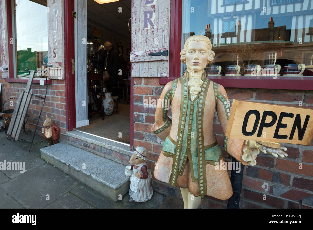 Front of Antiques Shop in Hungerford, England Stock Photo - Alamy