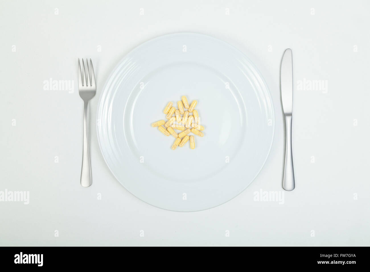 Vitamin tablets hi-res stock photography and images - Alamy