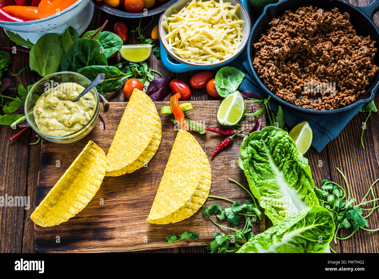 Food table birds eye view hi-res stock photography and images - Alamy