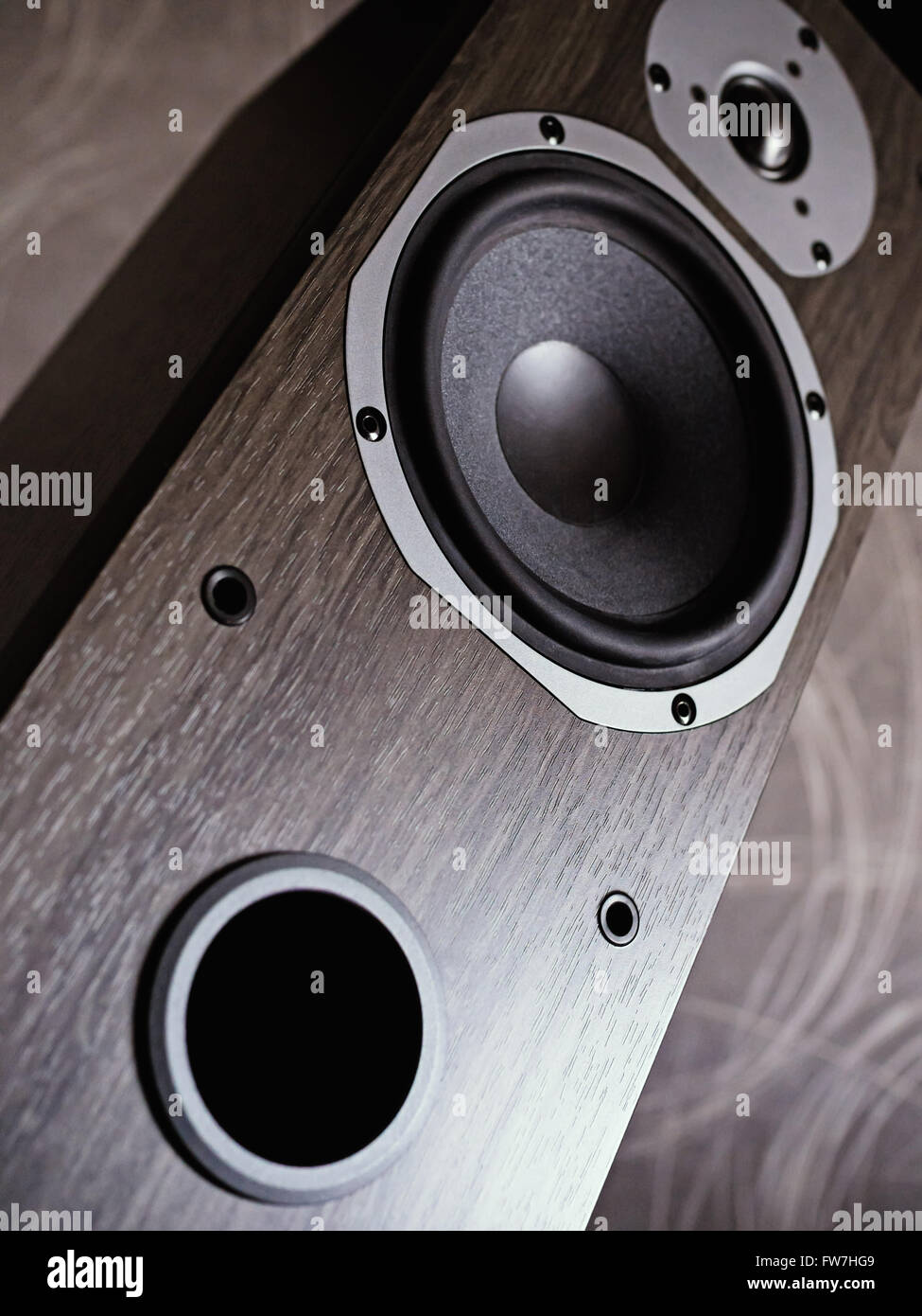 Stereo speaker hi-res stock photography and images - Alamy