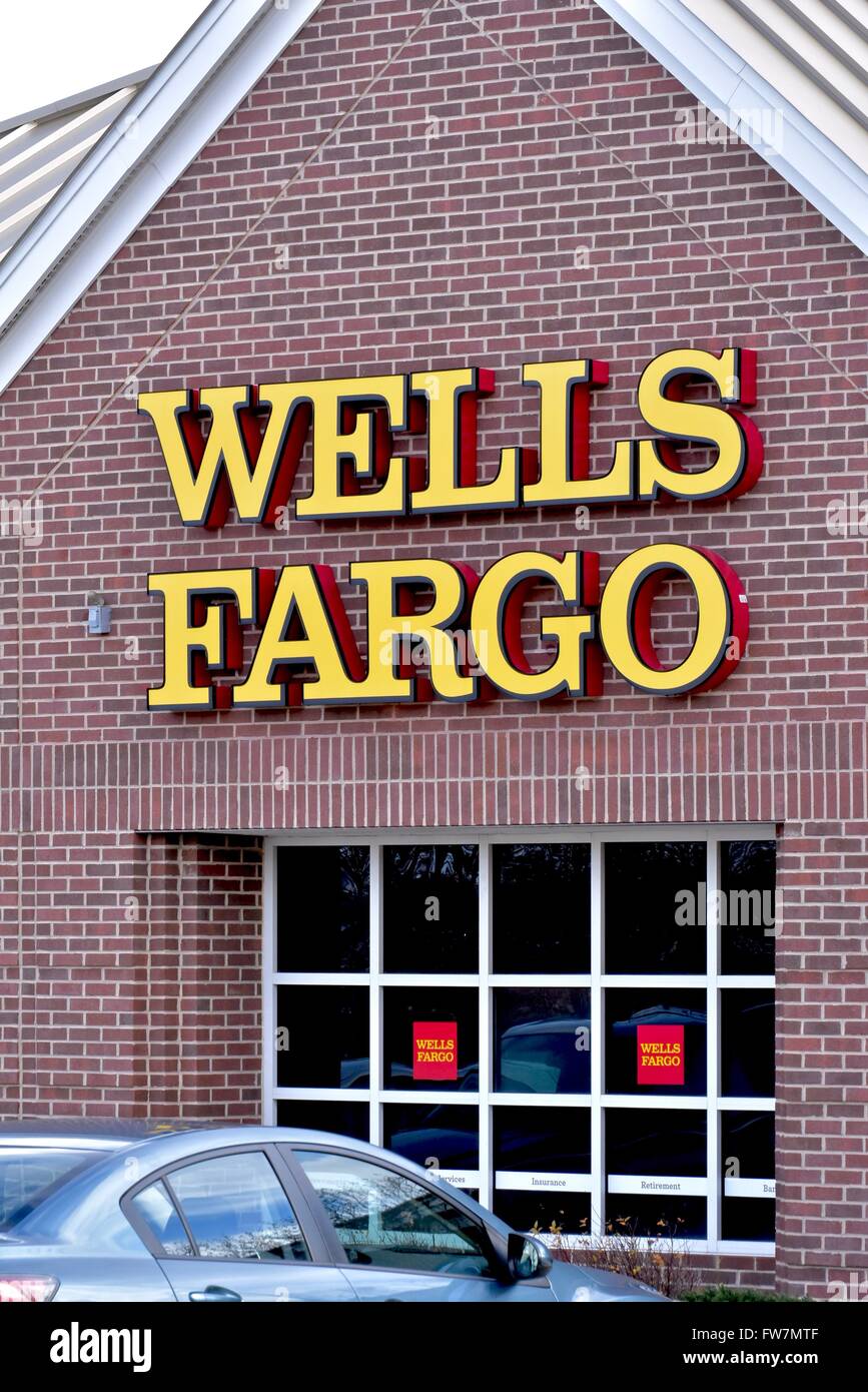 Wells Fargo bank Stock Photo - Alamy