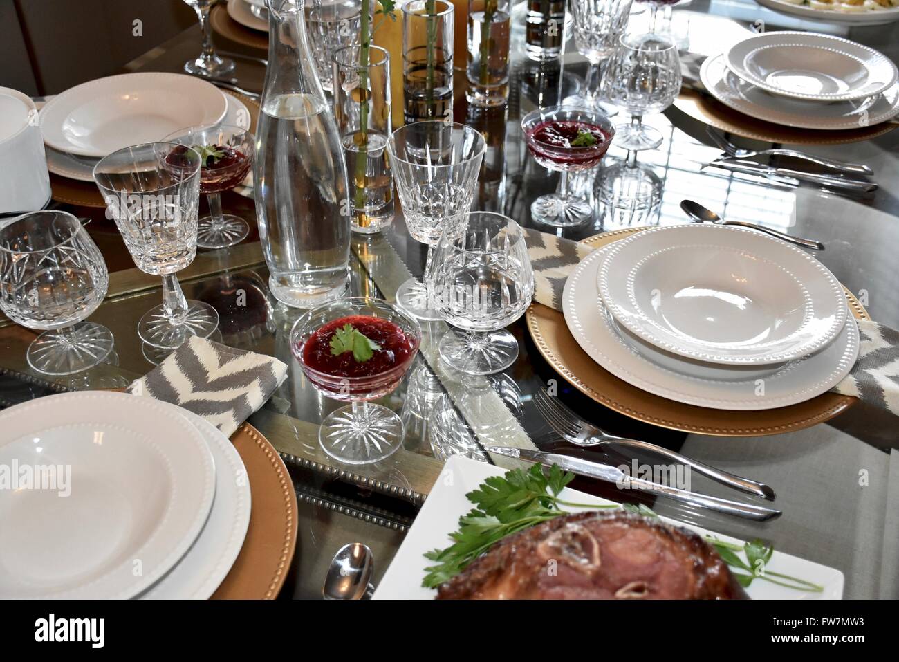 Dining table setup hi-res stock photography and images - Alamy