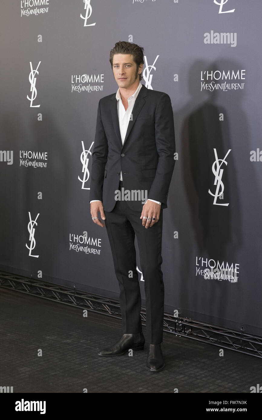 Model Vinnie Woolston attends Yves Laurent beauty cocktail party ...