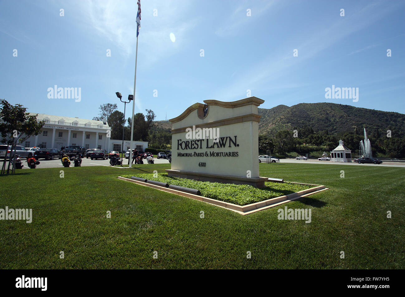 Celebrity final resting places - Forest Lawn Memorial Park & Mortuaries ...