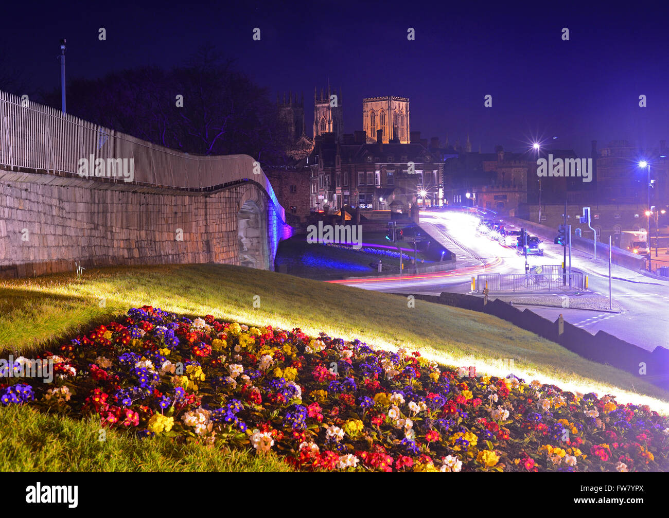 York city walls at night hi-res stock photography and images - Alamy