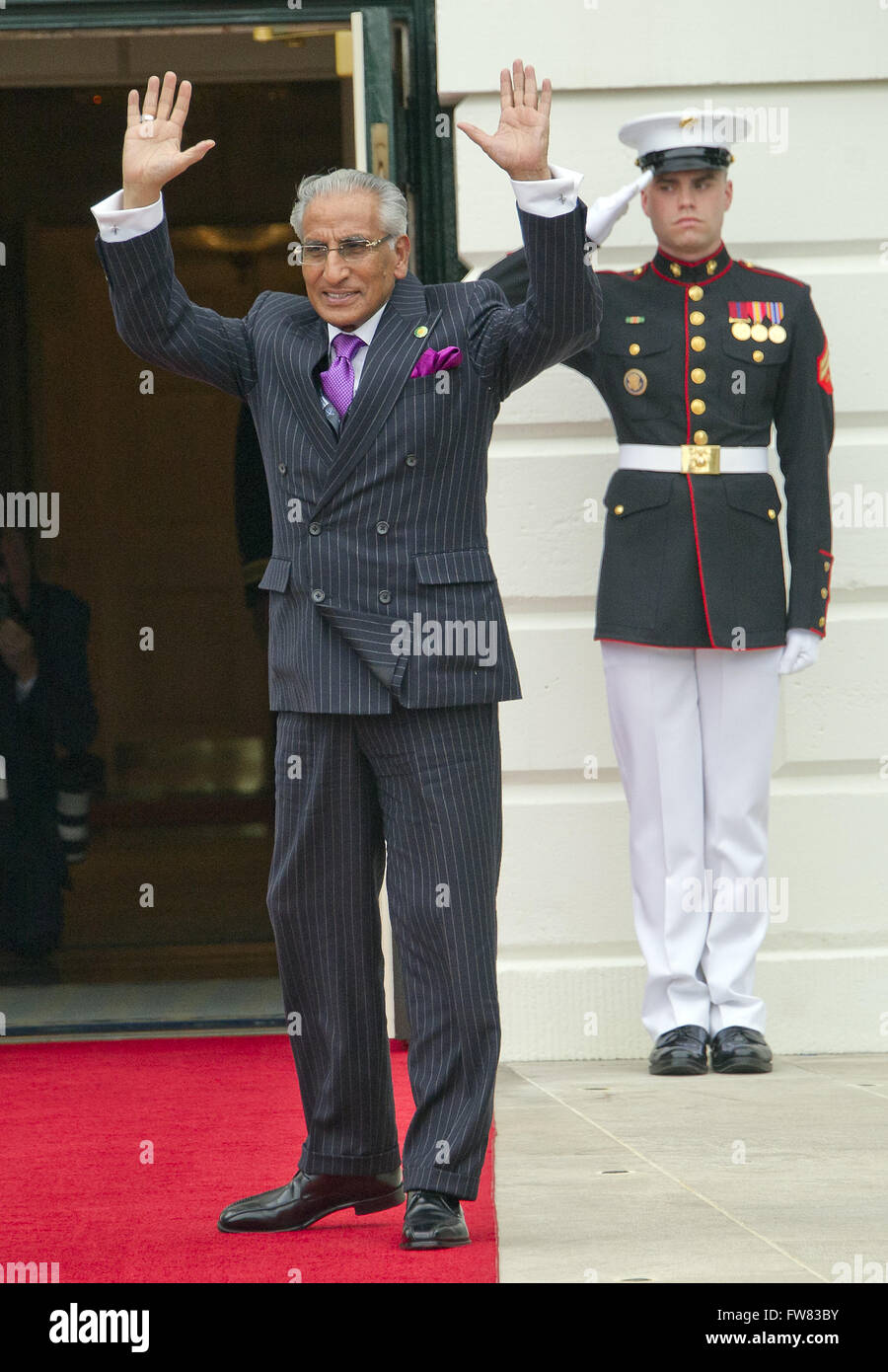 Pakistan minister of state tariq fatemi hi-res stock photography and ...