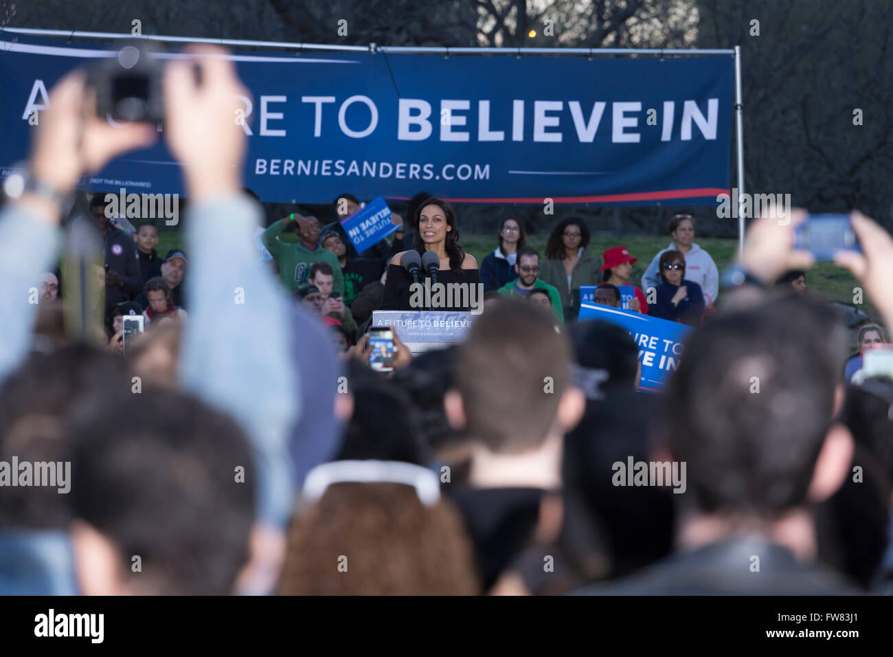 New York, USA. 31st March, 2016. Rosario Dawson speaks during Senator ...