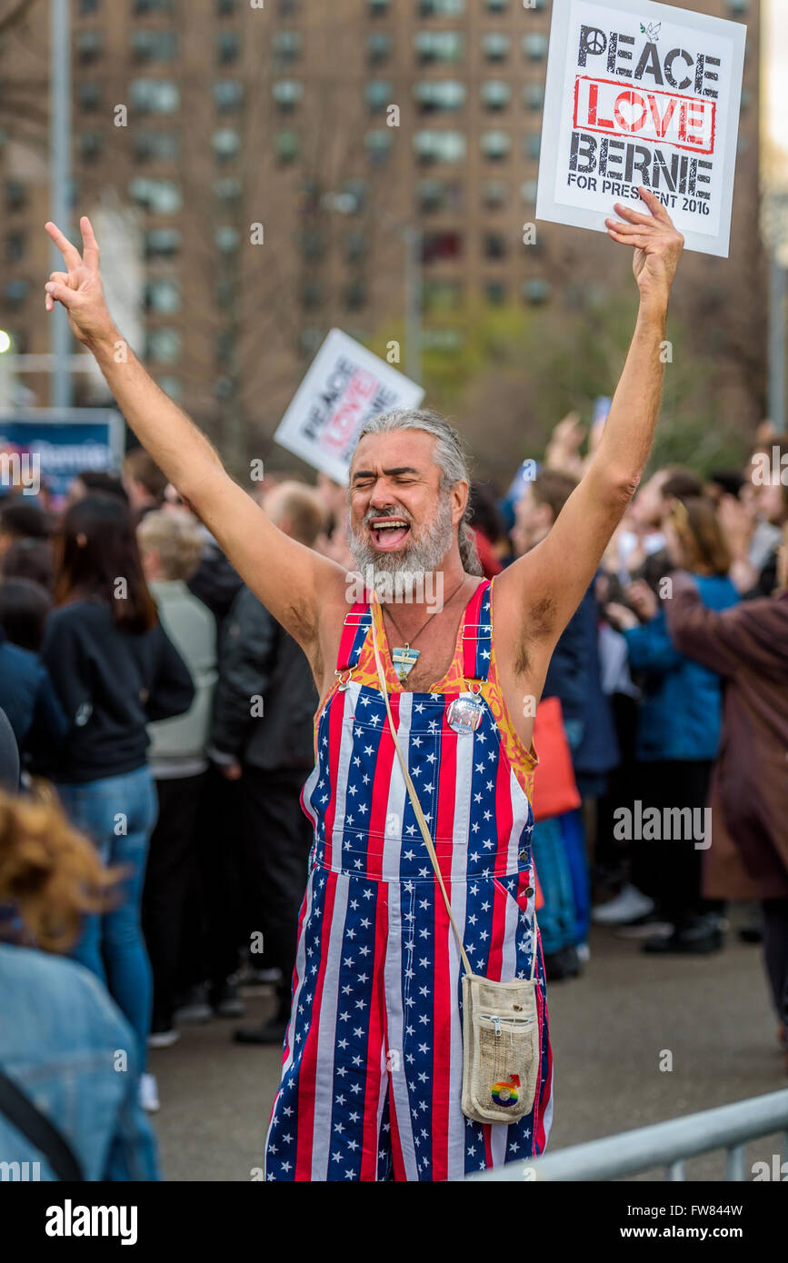 South Bronx, United States. 31st Mar, 2016. Bernie Sanders, A Future to ...