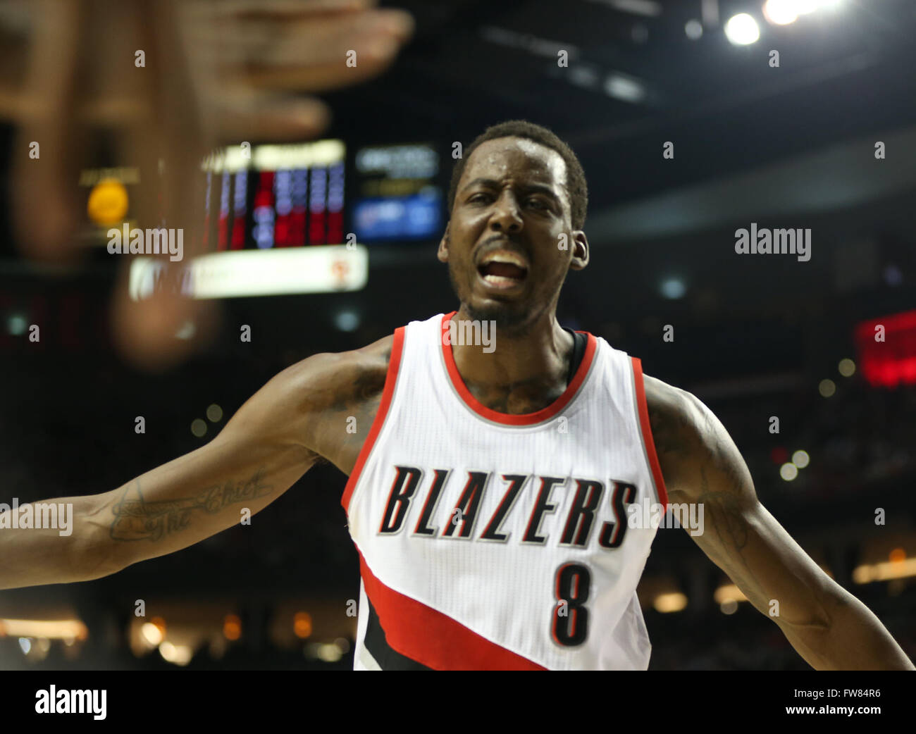 Portland, Oregon, USA. 31st March, 2016. AL-FAROUQ AMINU (8) reacts to ...