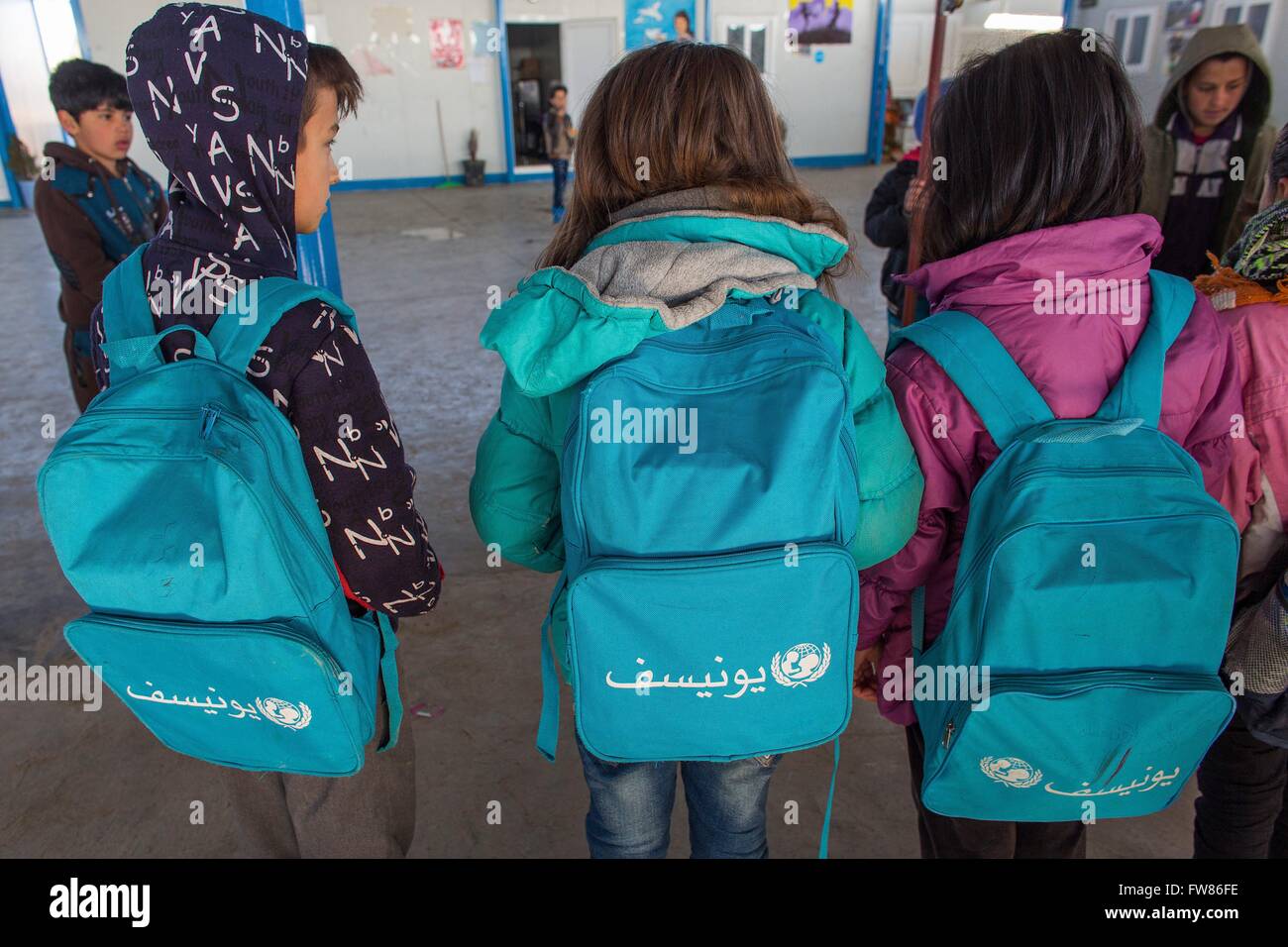 Primary school in Arbat refugee camp, Northern Iraq Stock Photo - Alamy