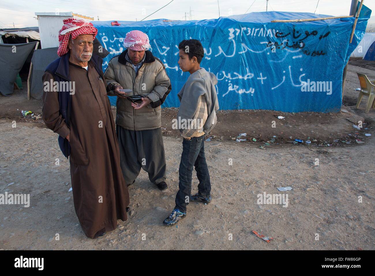 refugee men in Arbat refugee camp in Northern Iraq Stock Photo - Alamy
