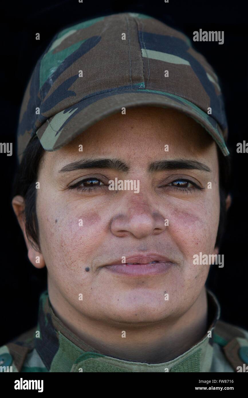 Female Kurdish Peshmerga fighting ISIS in Iraq and Syria Stock Photo ...