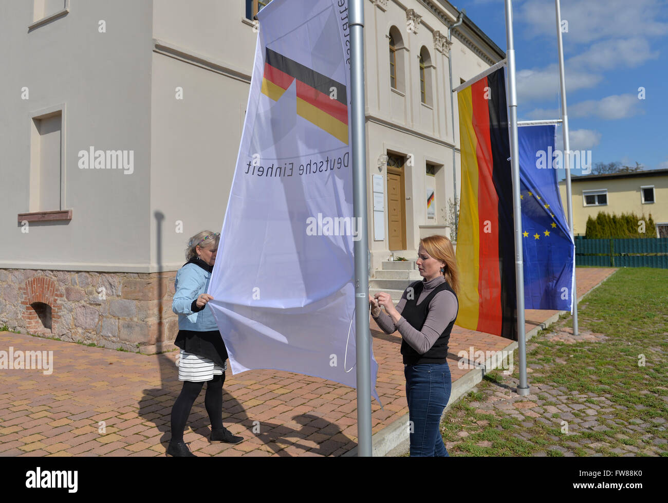 Former house of the german employees union hi-res stock photography and ...