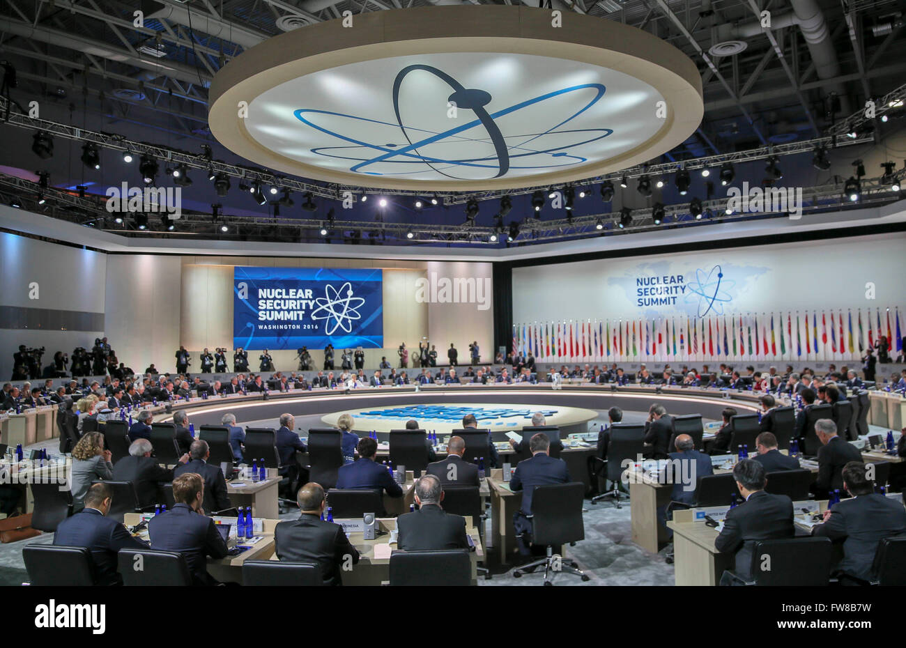 Nuclear summit washington 2016 hi-res stock photography and images - Alamy