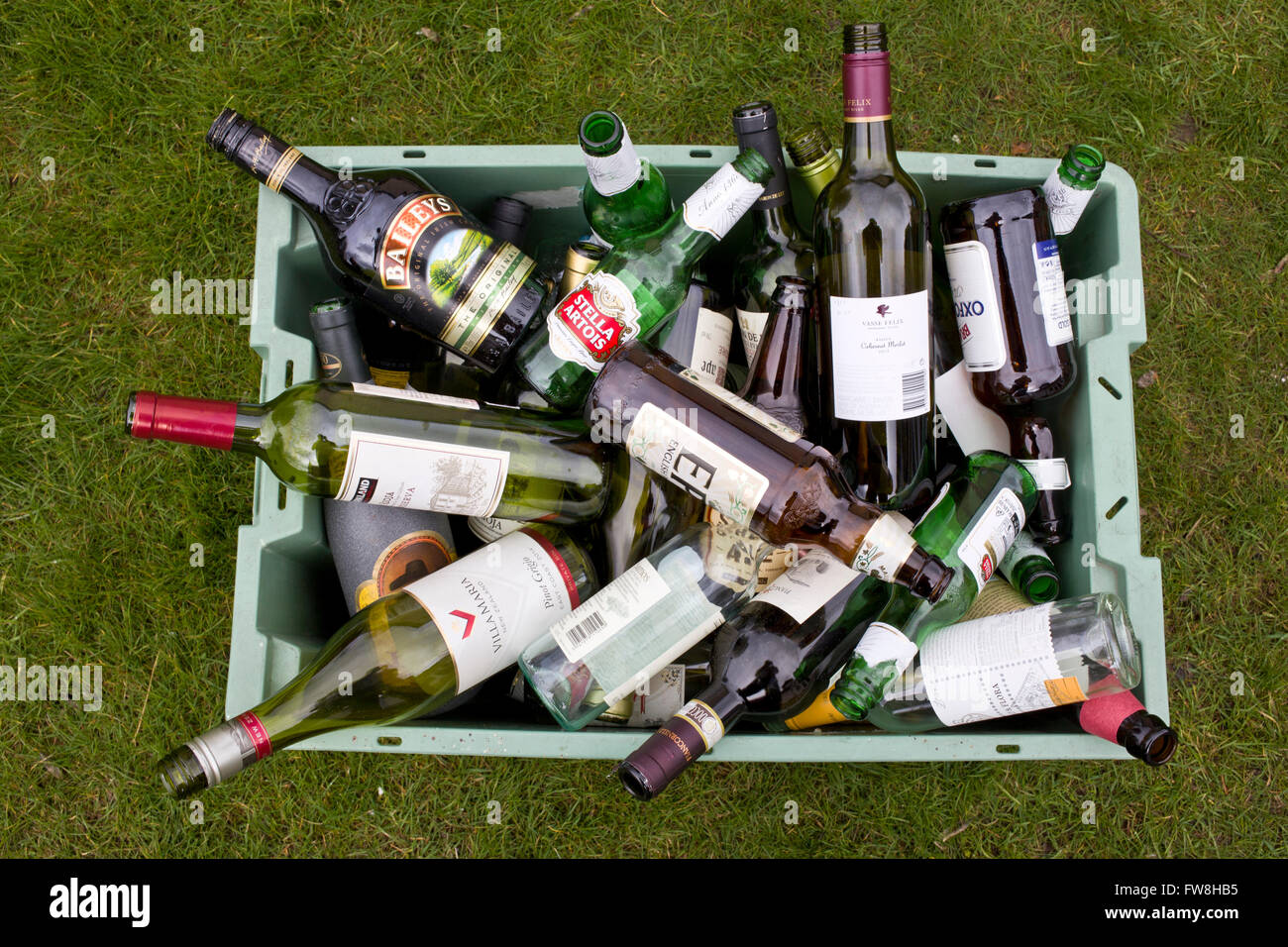 Empty wine & beer bottles in a crate ready for recycling Stock Photo ...