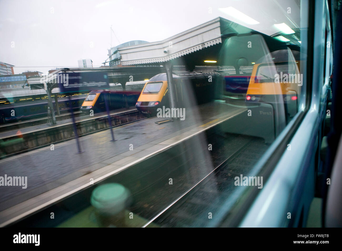 London paddington high speed train hi-res stock photography and images ...