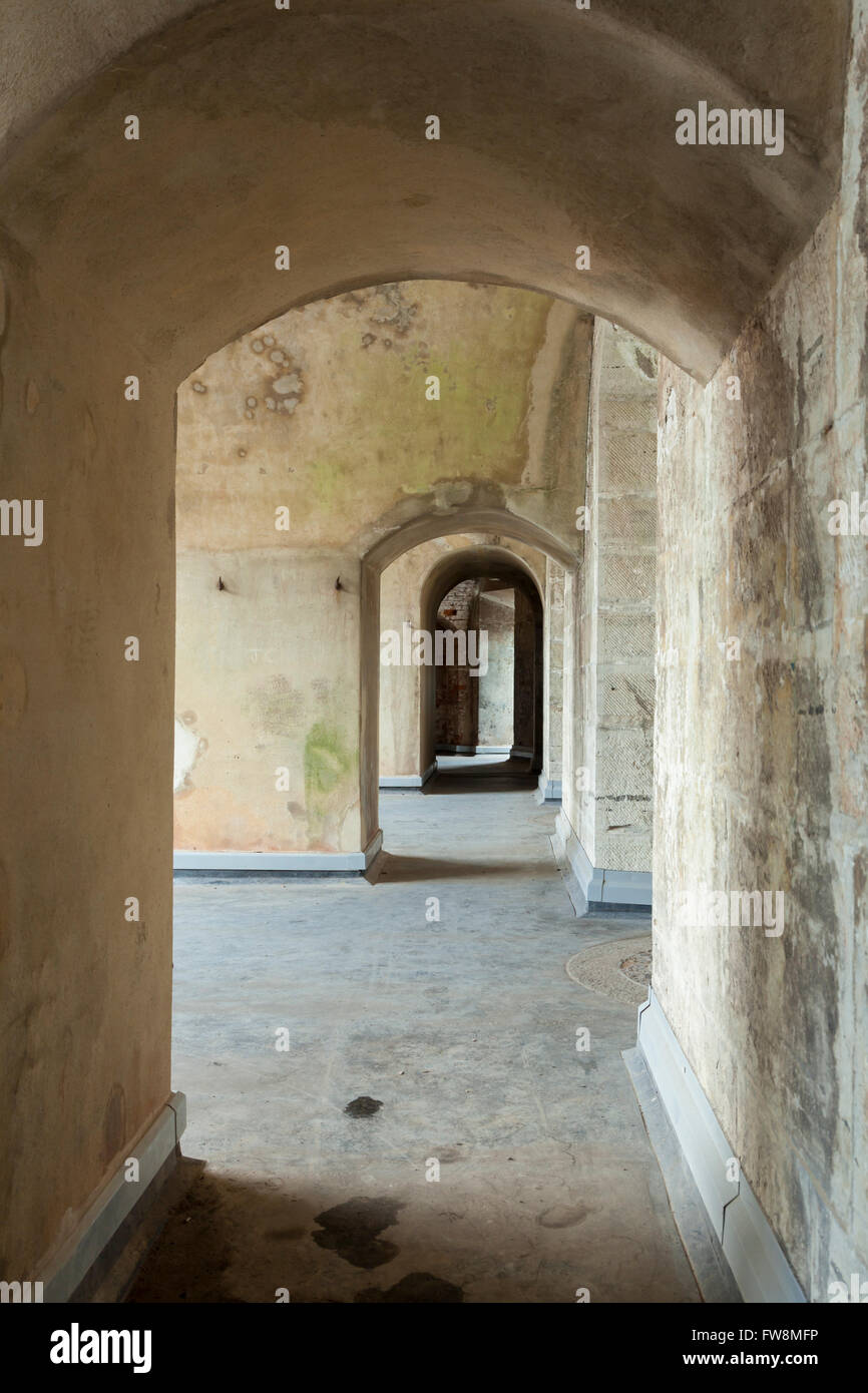 Round tower portsmouth hi-res stock photography and images - Alamy