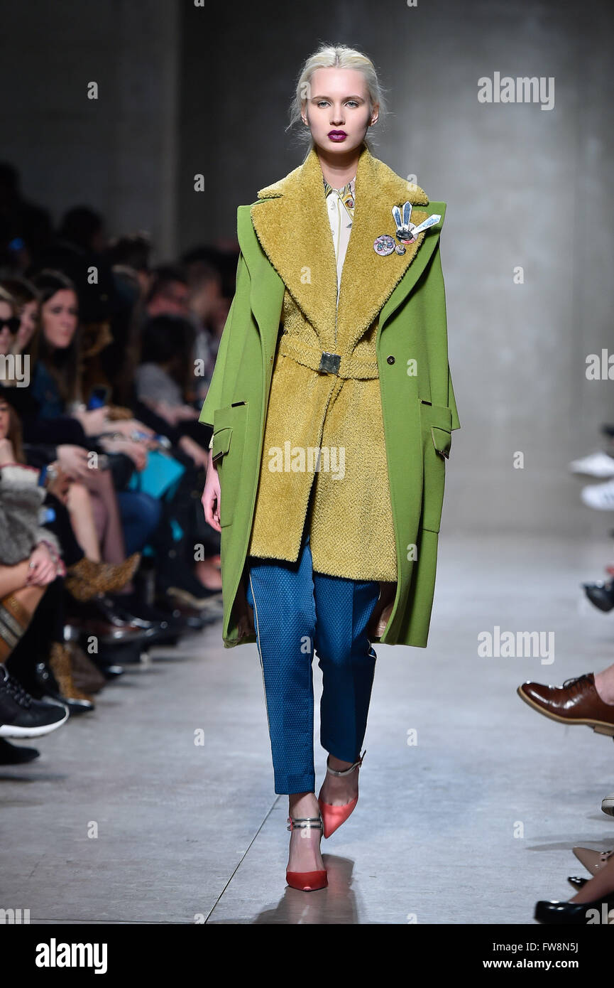 Portugal, Lisbon,Mar. 12,2016 - LISBOA FASHION WEEK - A model walks the ...
