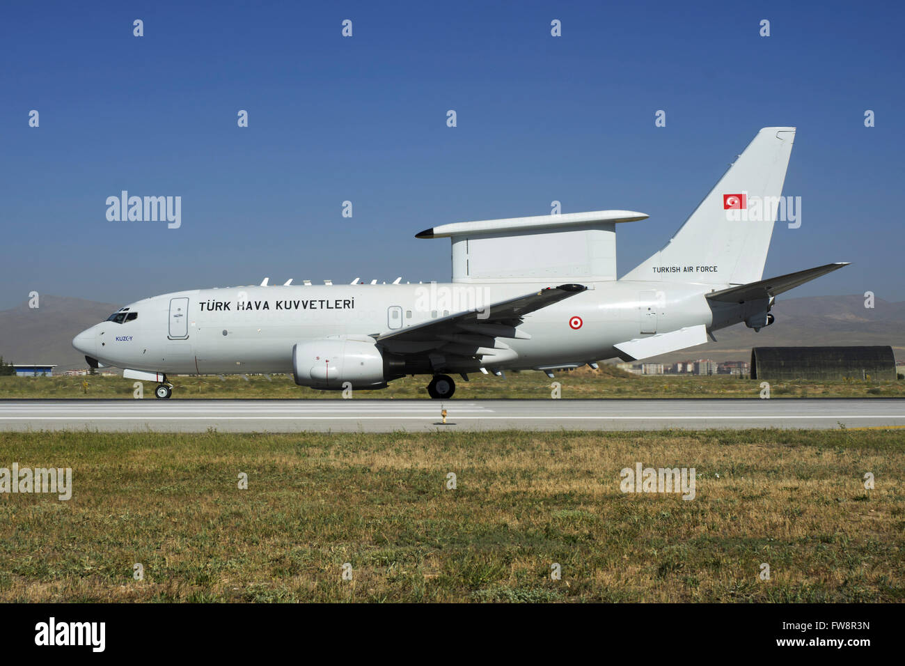 A Turkish Air Force Boeing 737-7ES Wedgetail, the new Peace Eagle ...