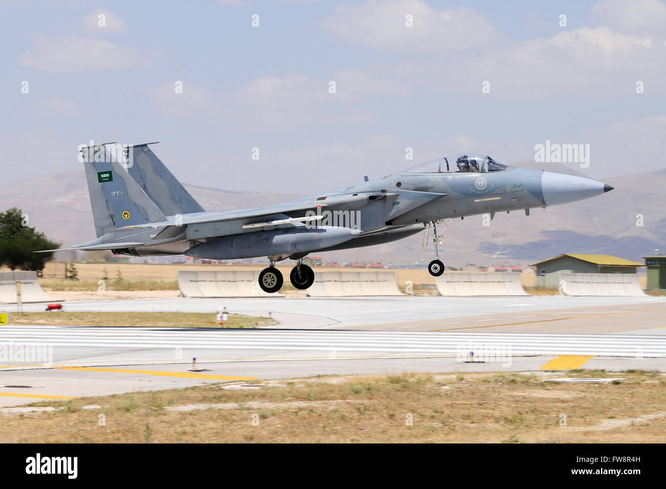 Saudi f 15 jet hi-res stock photography and images - Alamy
